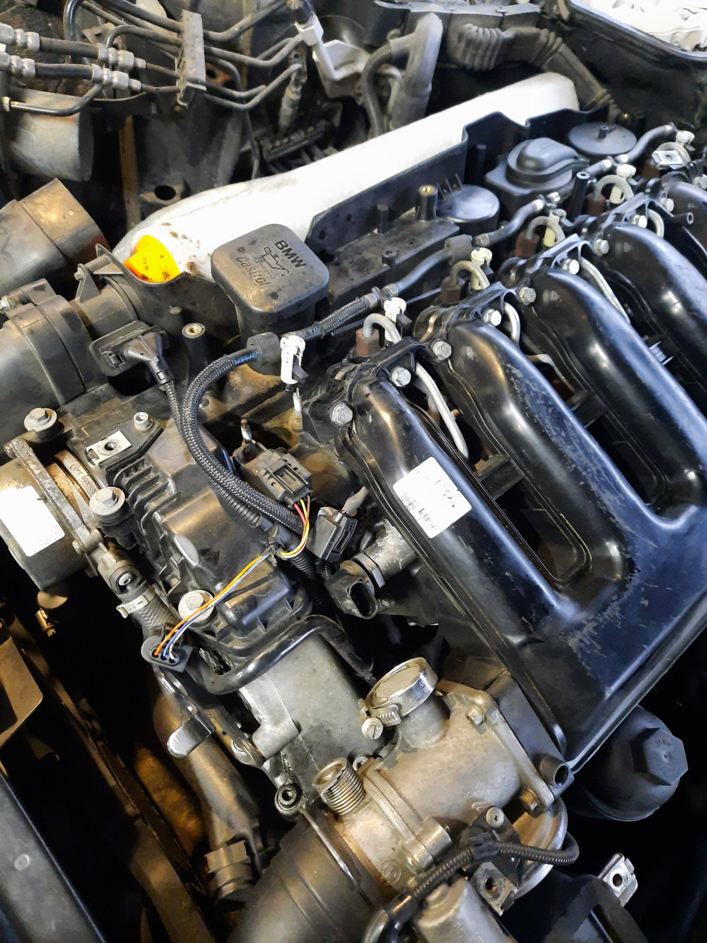 Замена форсунки — BMW 5 series (E60), 3 л, 2006 года | своими руками ...