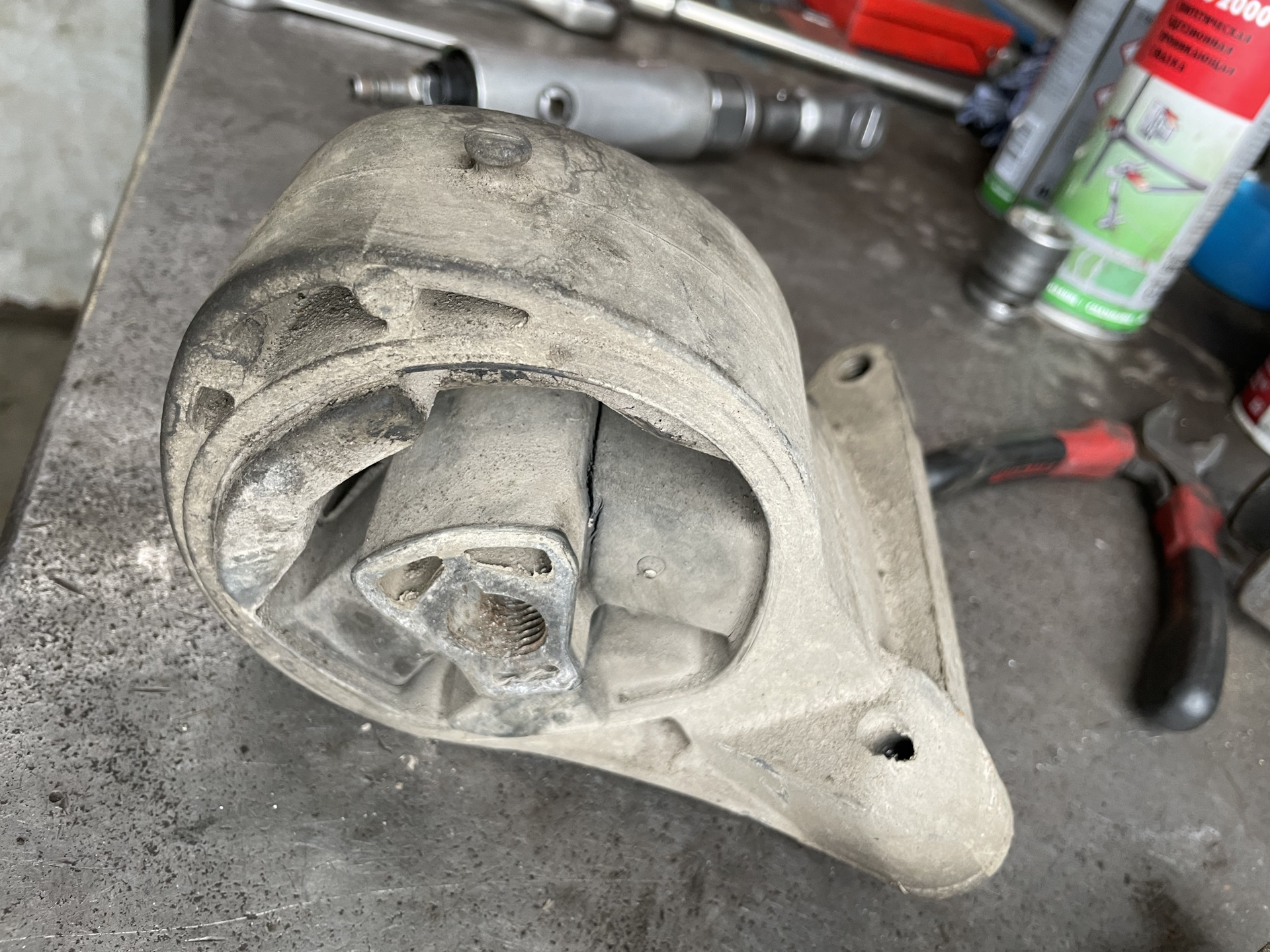 Плановые ремонты — Opel Insignia Country Tourer (1G), 2 л, 2014 года ...