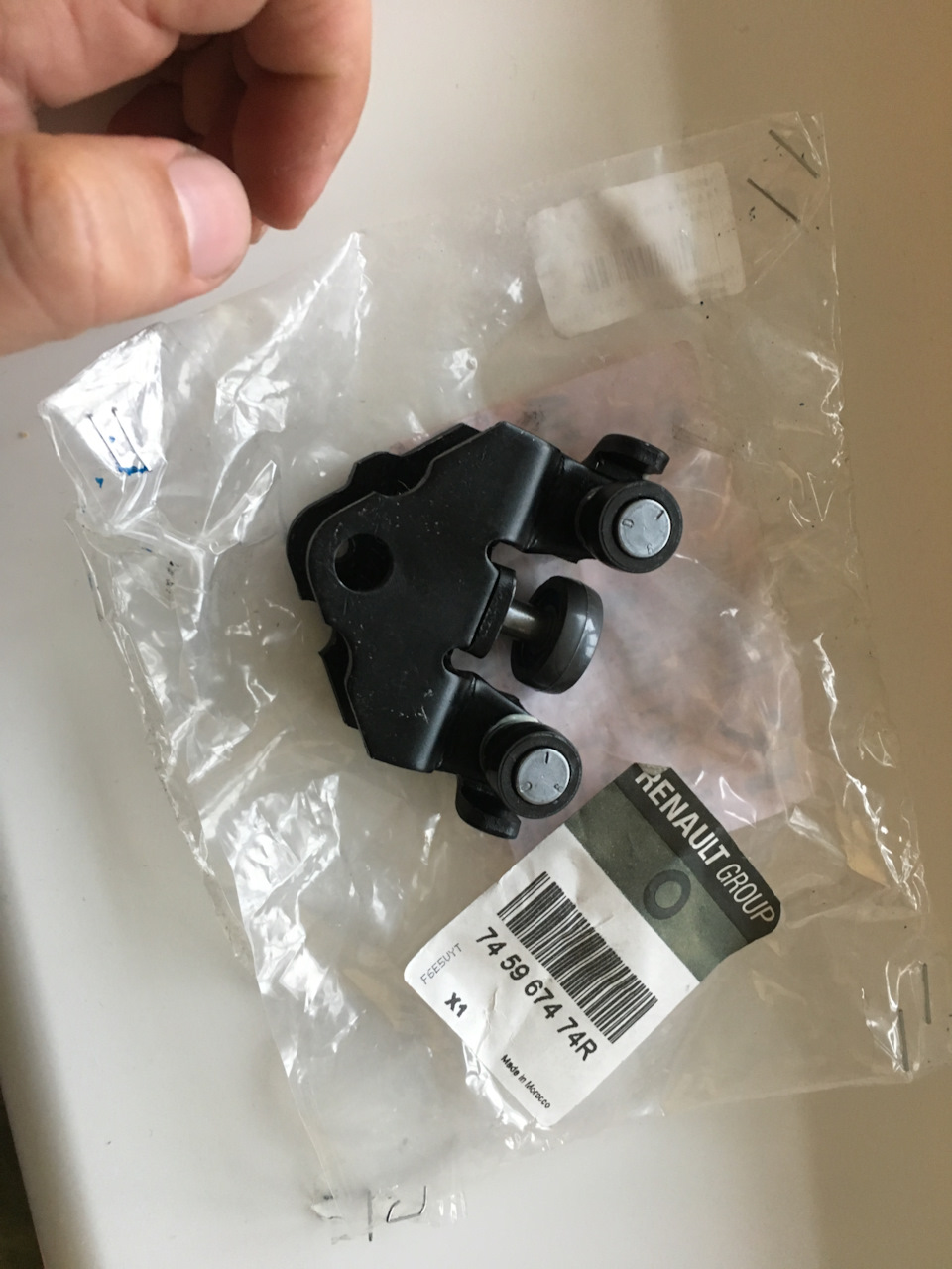 745967474R Ролик направляющей ниж двери сдвижной п RENAULT | Запчасти ...