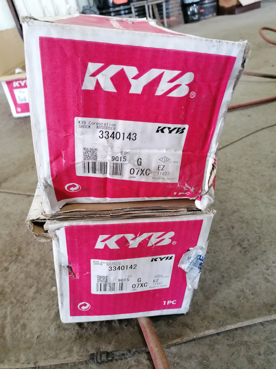 Замена передних амортизаторов Honda Vezel RU4 — Honda Vezel (1G), 1,5 л ...