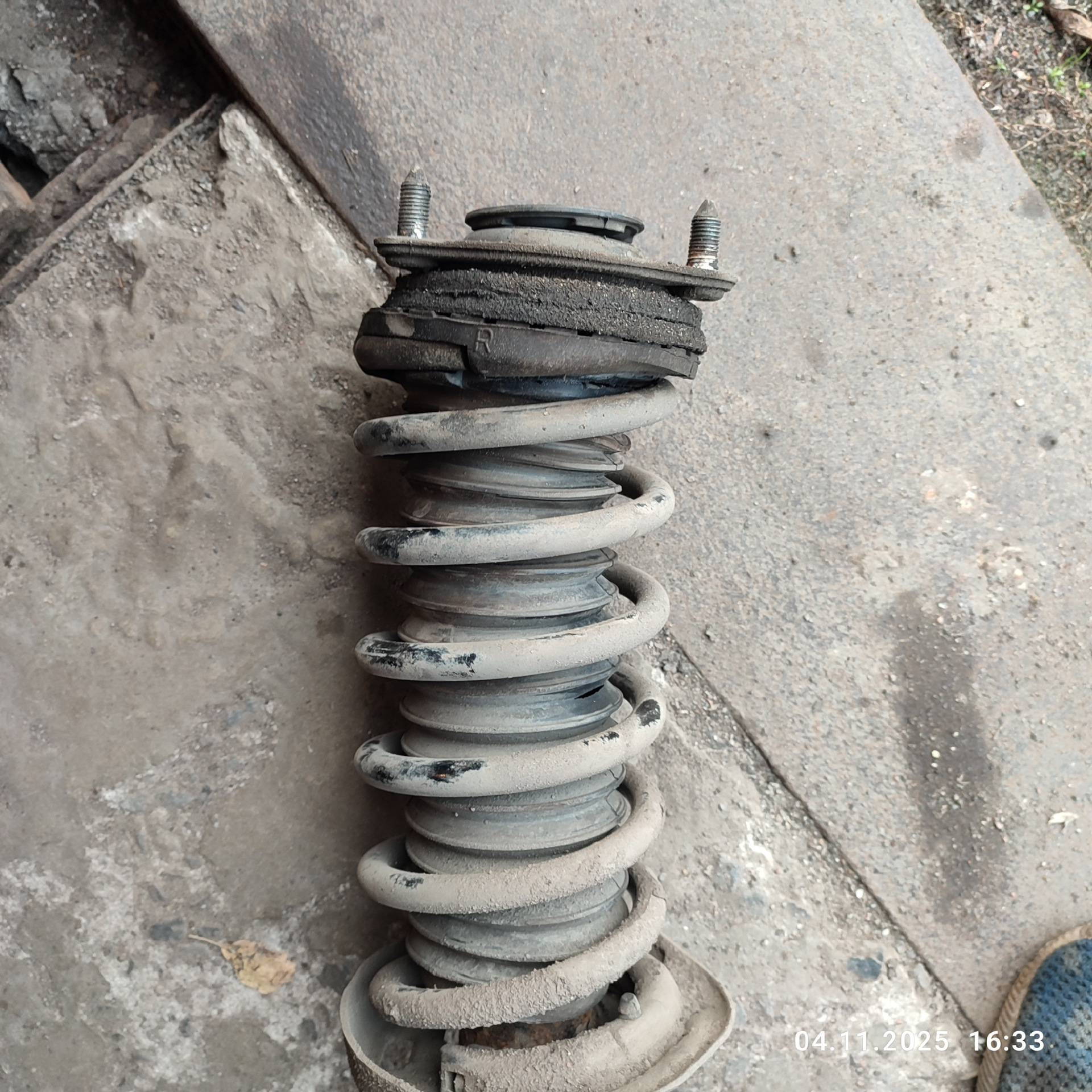 Замена передних амортизаторов и пружин на Standard Springs — Honda ...