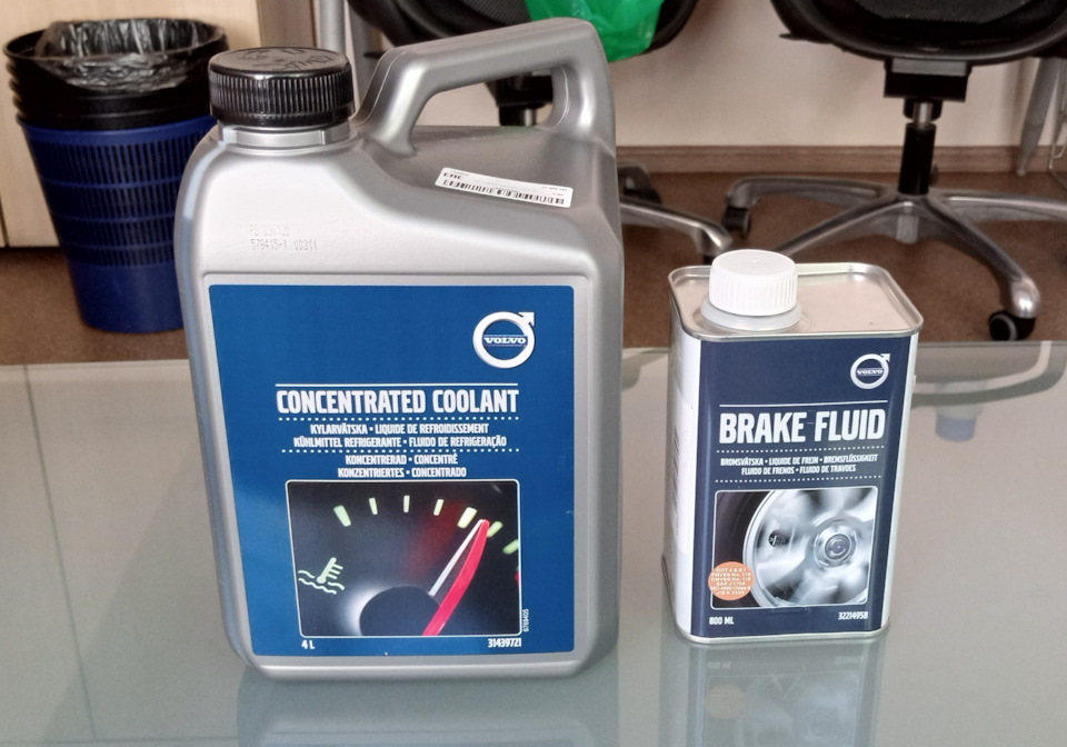 32214958 Жидкость тормозная VOLVO 0.8L Volvo | Запчасти на DRIVE2