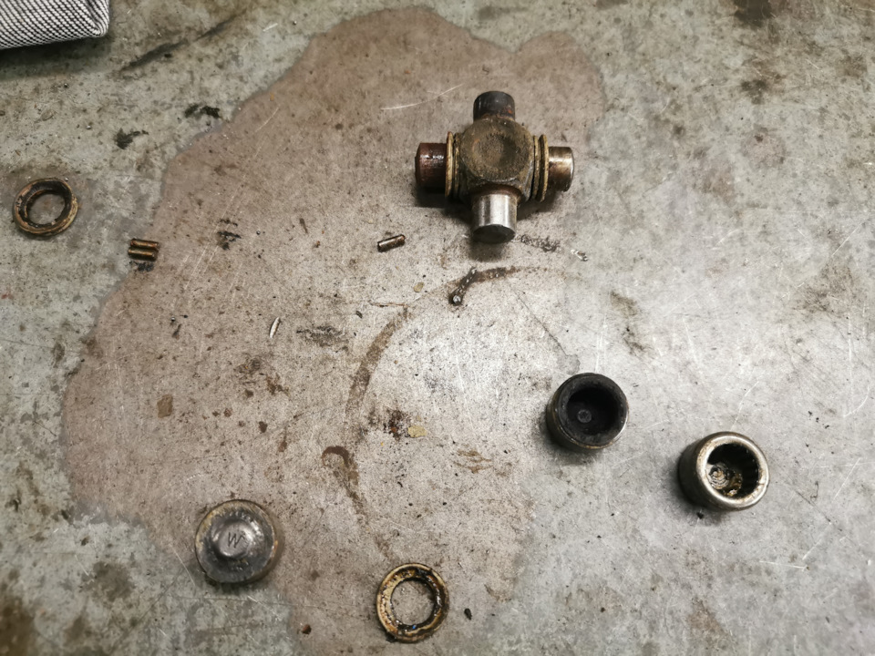 Крестовина рулевого вала (GMB) — Audi Q5 (1G), 2 л, 2015 года | визит ...