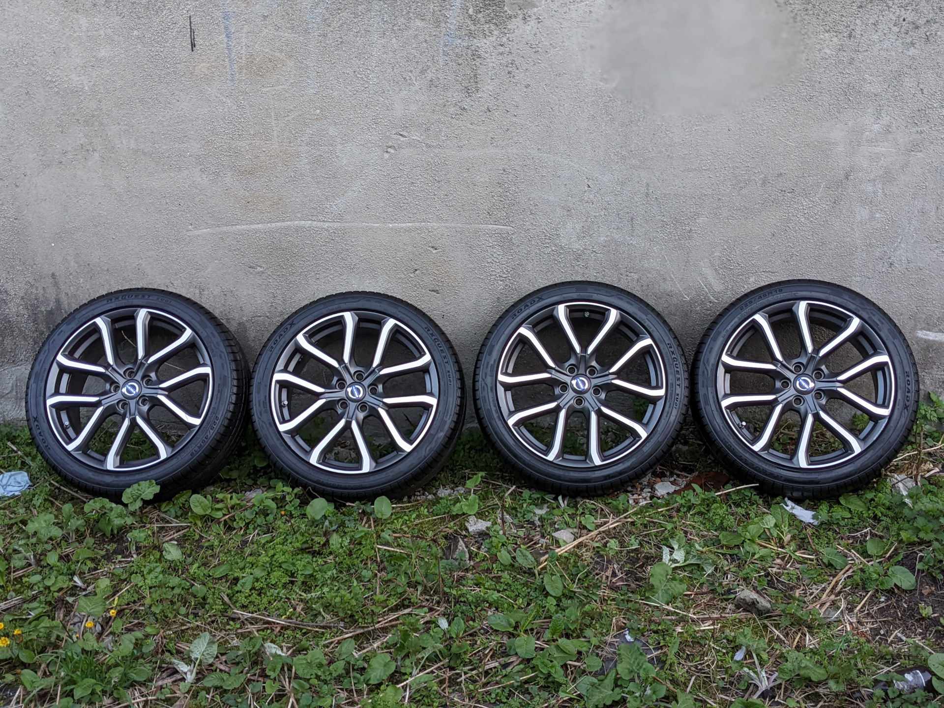 Продажный пост. Колёса в сборе R19 и R17 диски — Volvo S80 (2G), 2,5 л ...