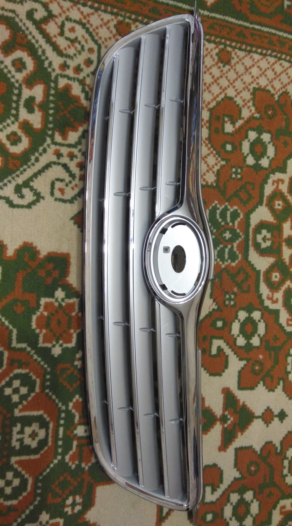 Решётка радиатора — Toyota Corolla (120), 1,6 л, 2004 года | запчасти ...