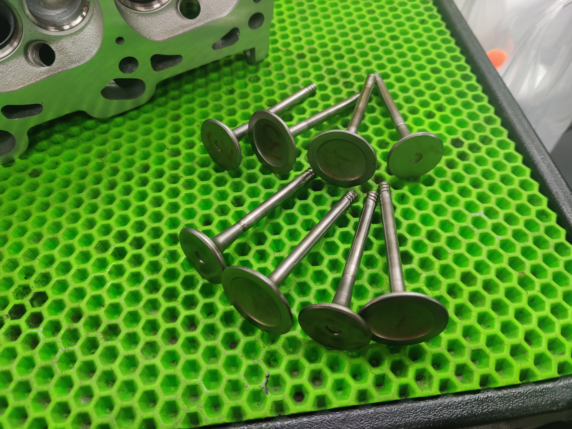 Ремонт ДВС AKL, часть 2. Сборка головки блока. — Volkswagen Golf Mk4, 1 ...