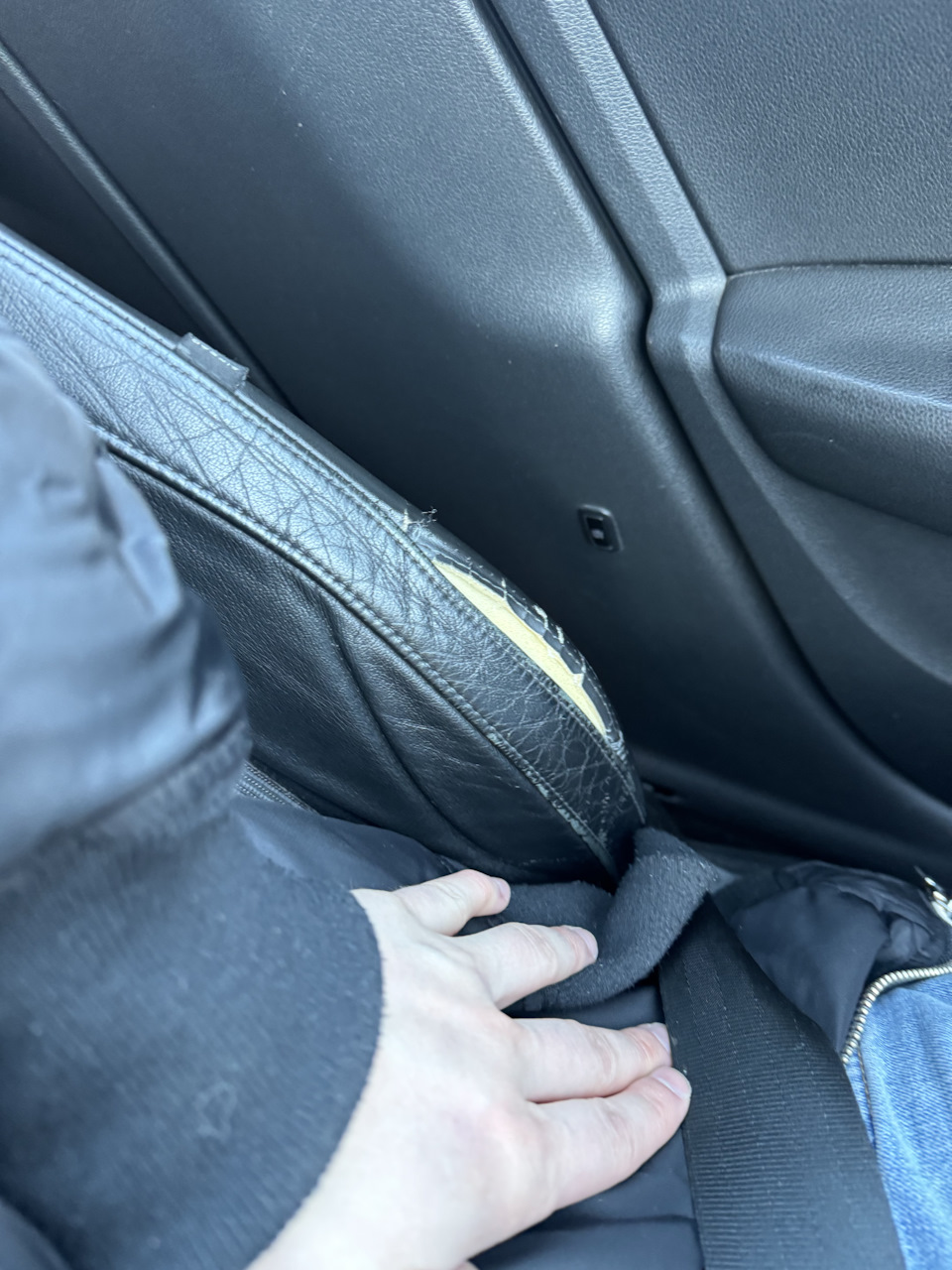 Перешив сиденья ( точнее подшили немного ) — Skoda Octavia A7 Mk3, 1,4 ...