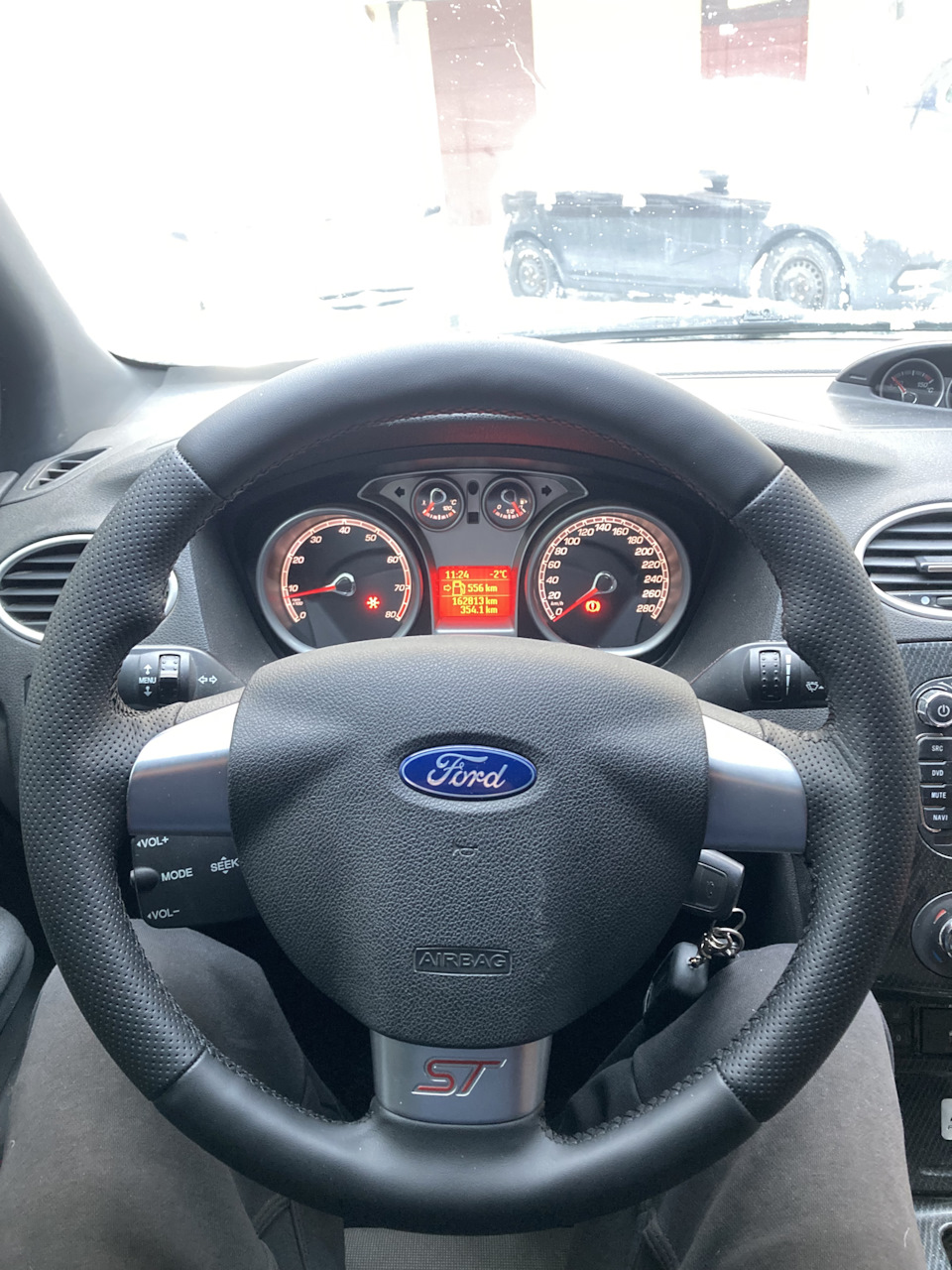 Перешив руля, замена ручки кпп. — Ford Focus ST II, 2,5 л, 2006 года ...