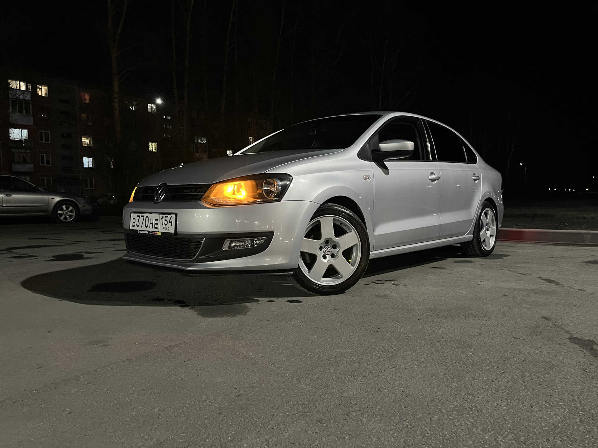 Бампер Polo HB — Volkswagen Polo Sedan, 1,6 л, 2012 года | стайлинг ...