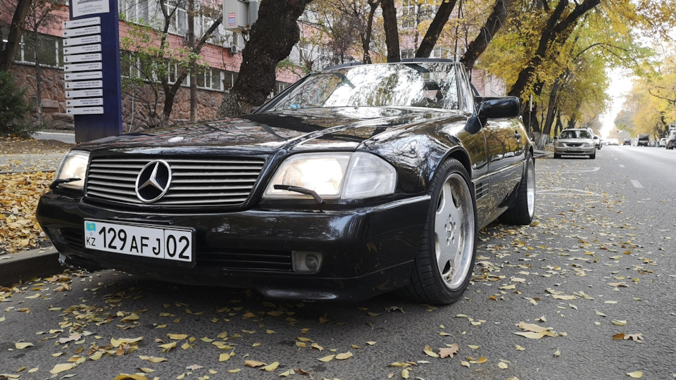 Фильмы в которых снимался 129 — Mercedes-Benz SL-Class (R129), 3 л ...