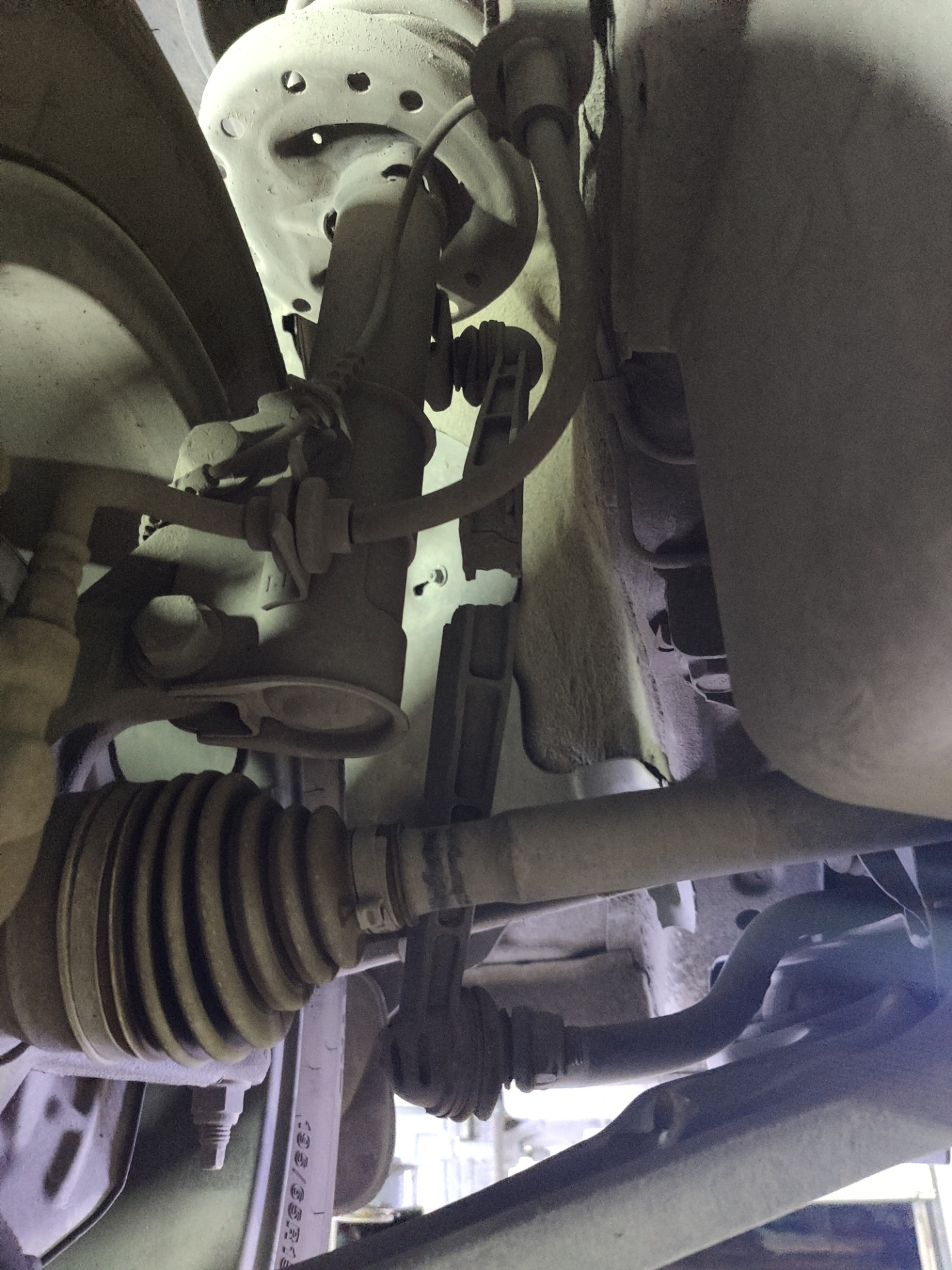 Замена подшипника ступицы — Ravon R4, 1,5 л, 2018 года | поломка | DRIVE2