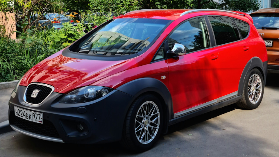 SEAT Altea Freetrack 2.0 бензиновый 2013 | на DRIVE2