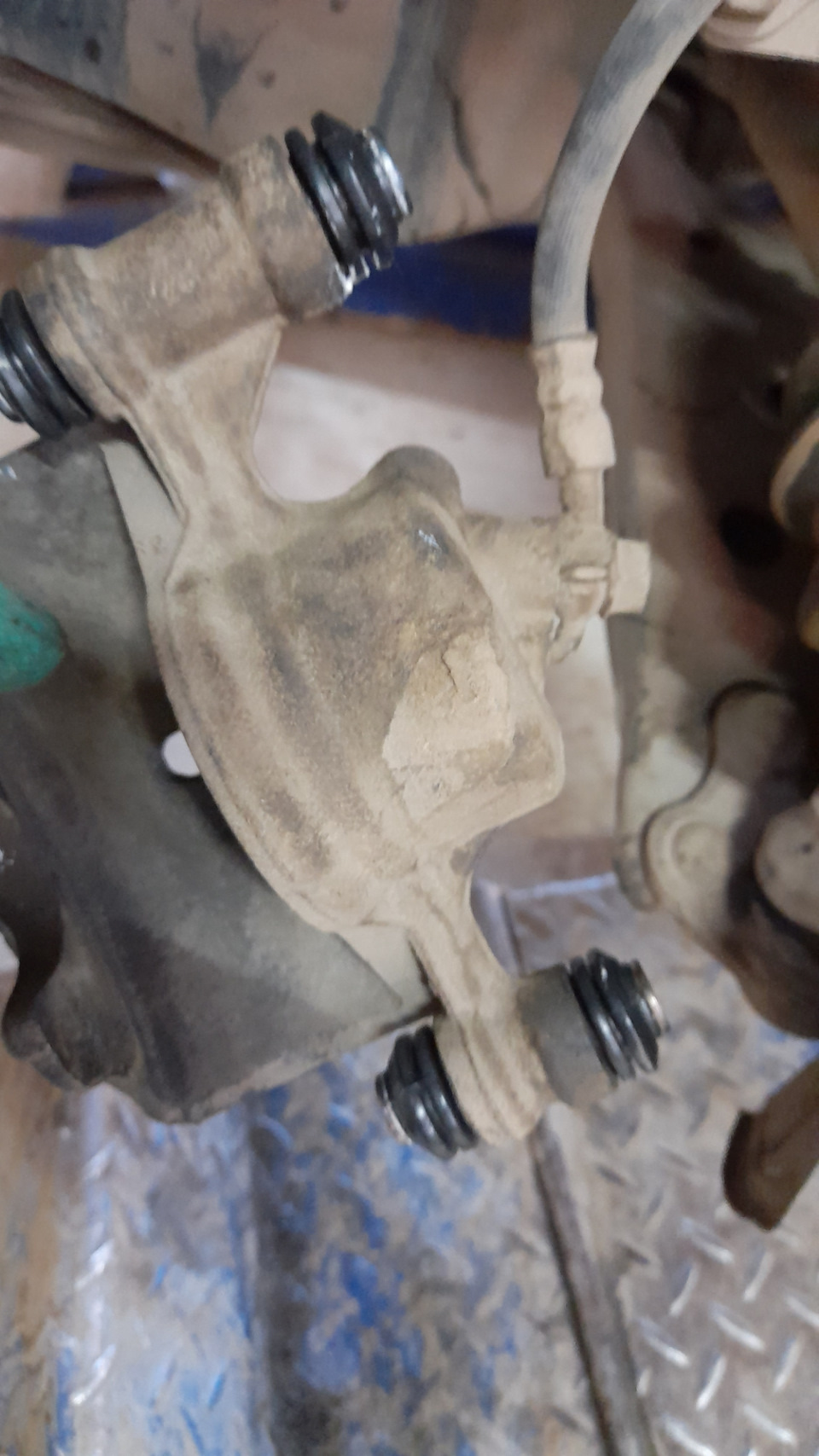 Тормозов пост. — Toyota Corolla Spacio (E110), 1,6 л, 2000 года ...