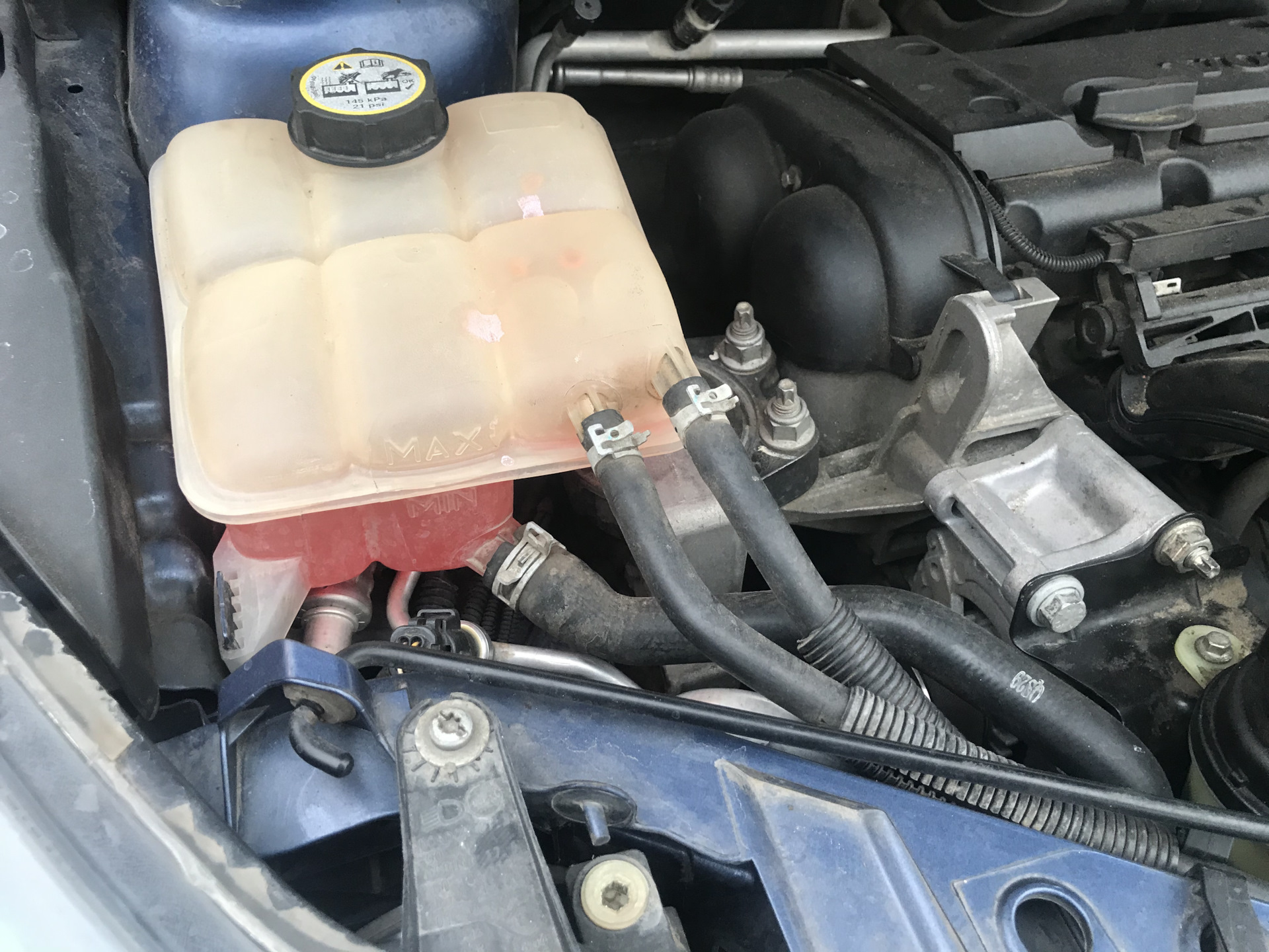 Замена задних пружин, термостата и колёс — Ford Focus Hatchback II, 1,6 ...