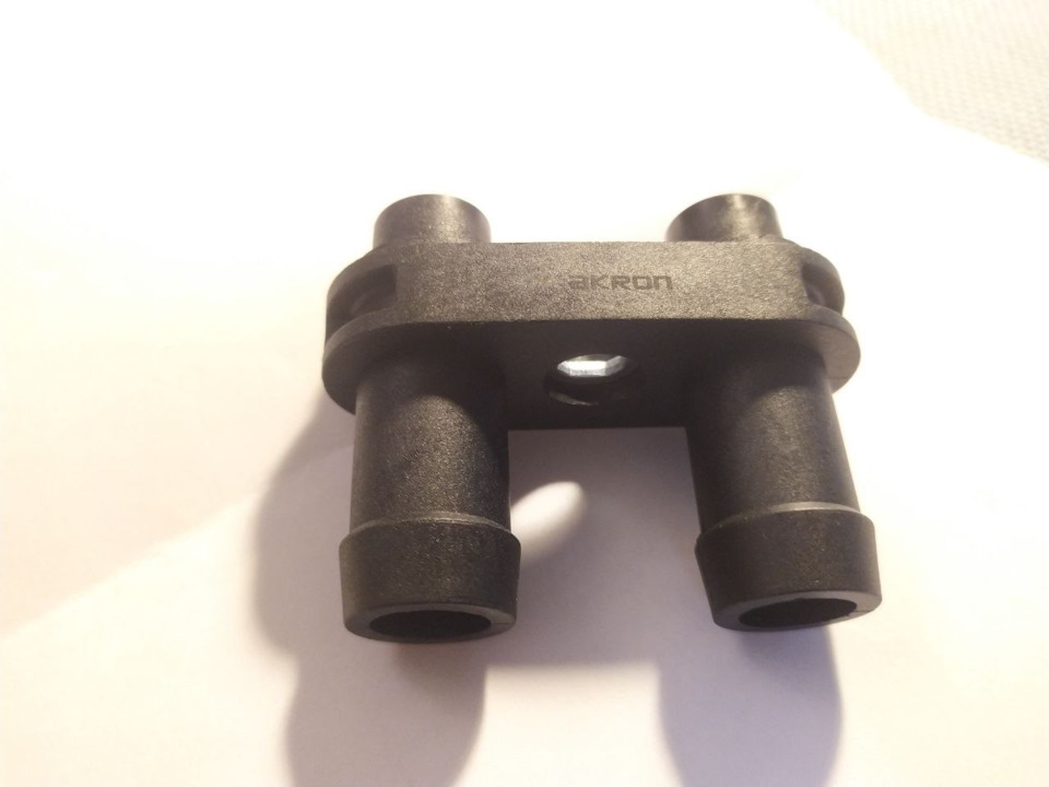 Устранение течи антифриза — Volkswagen Polo Sedan, 1,6 л, 2010 года ...