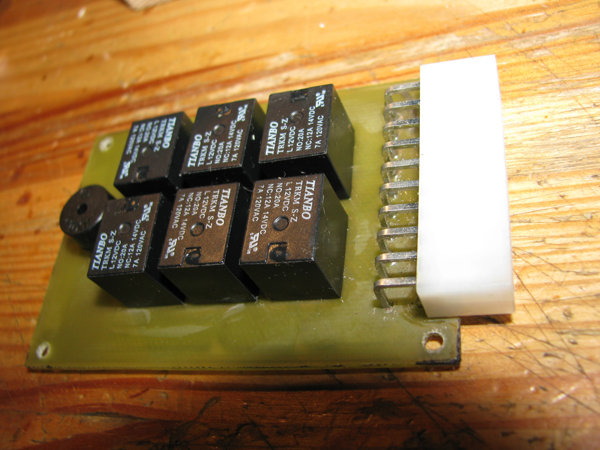 Комплектующие для управления электрическими блокировками — Toyota Land ...