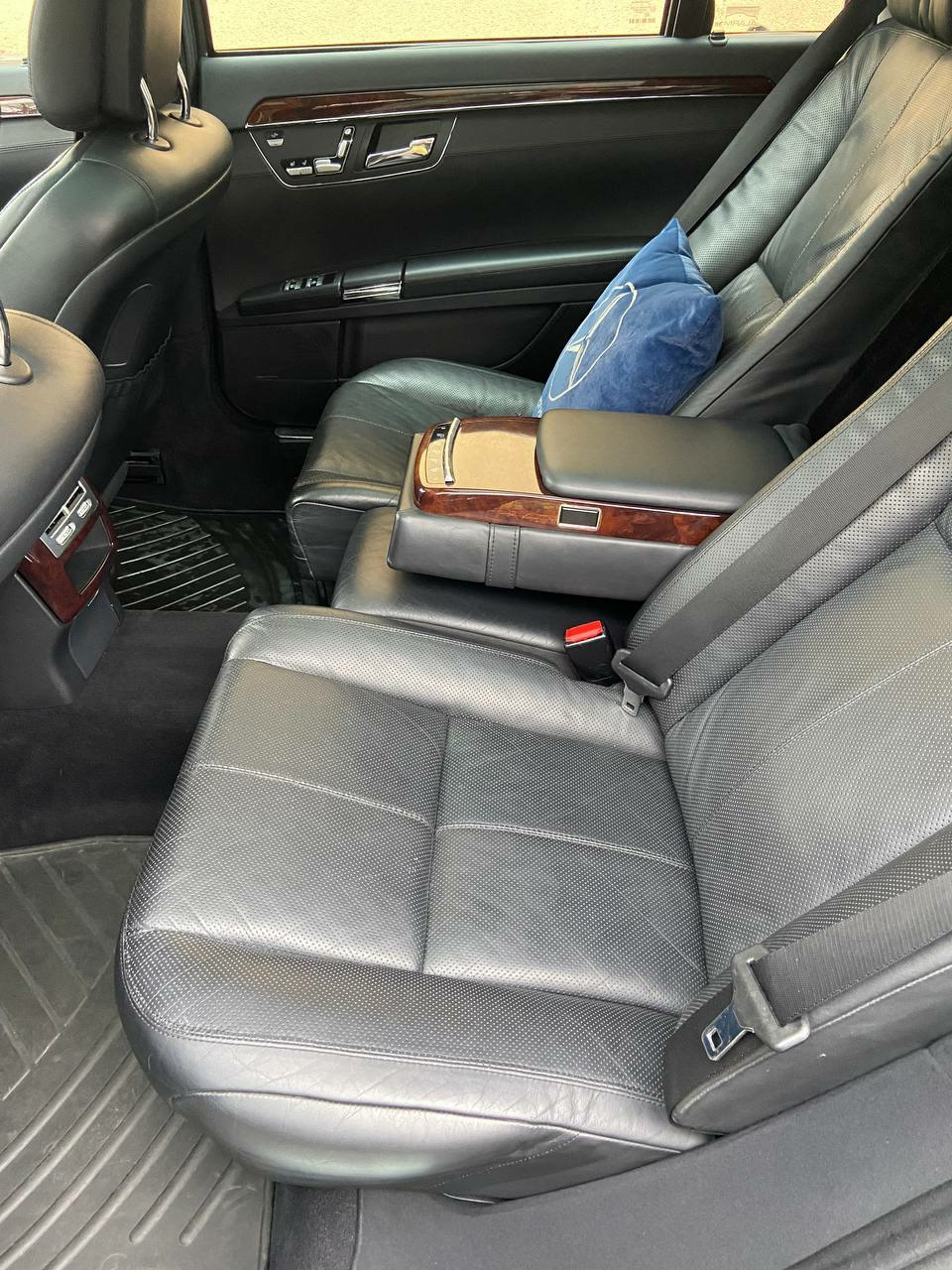 Дооснащение заднего ряда массажем и вентиляцией. Завершение — Mercedes ...