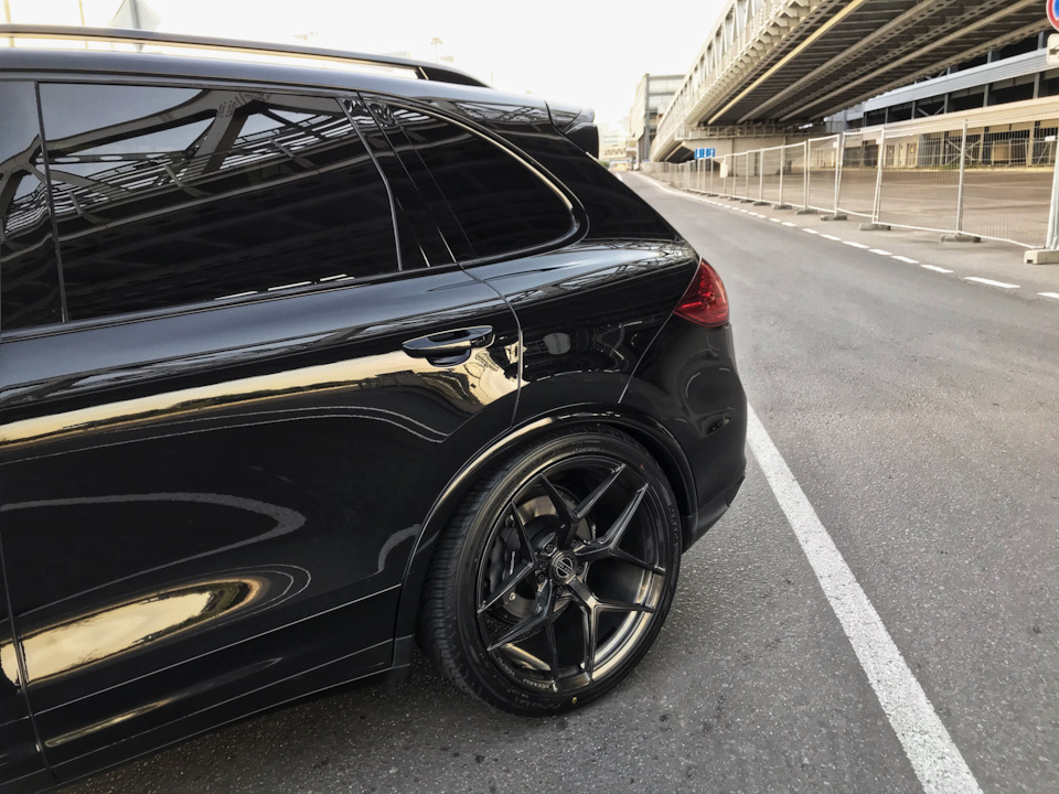 Новые кованые диски Rusch R0770 R22 в крутом цвете Gloss Dark Brushed ...