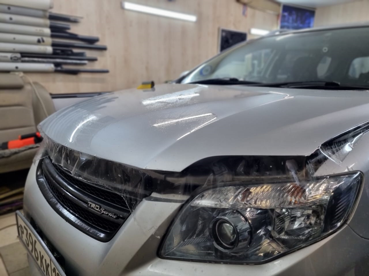 Броне пленка и крепление капота — Toyota Corolla Fielder (E140), 1,5 л ...