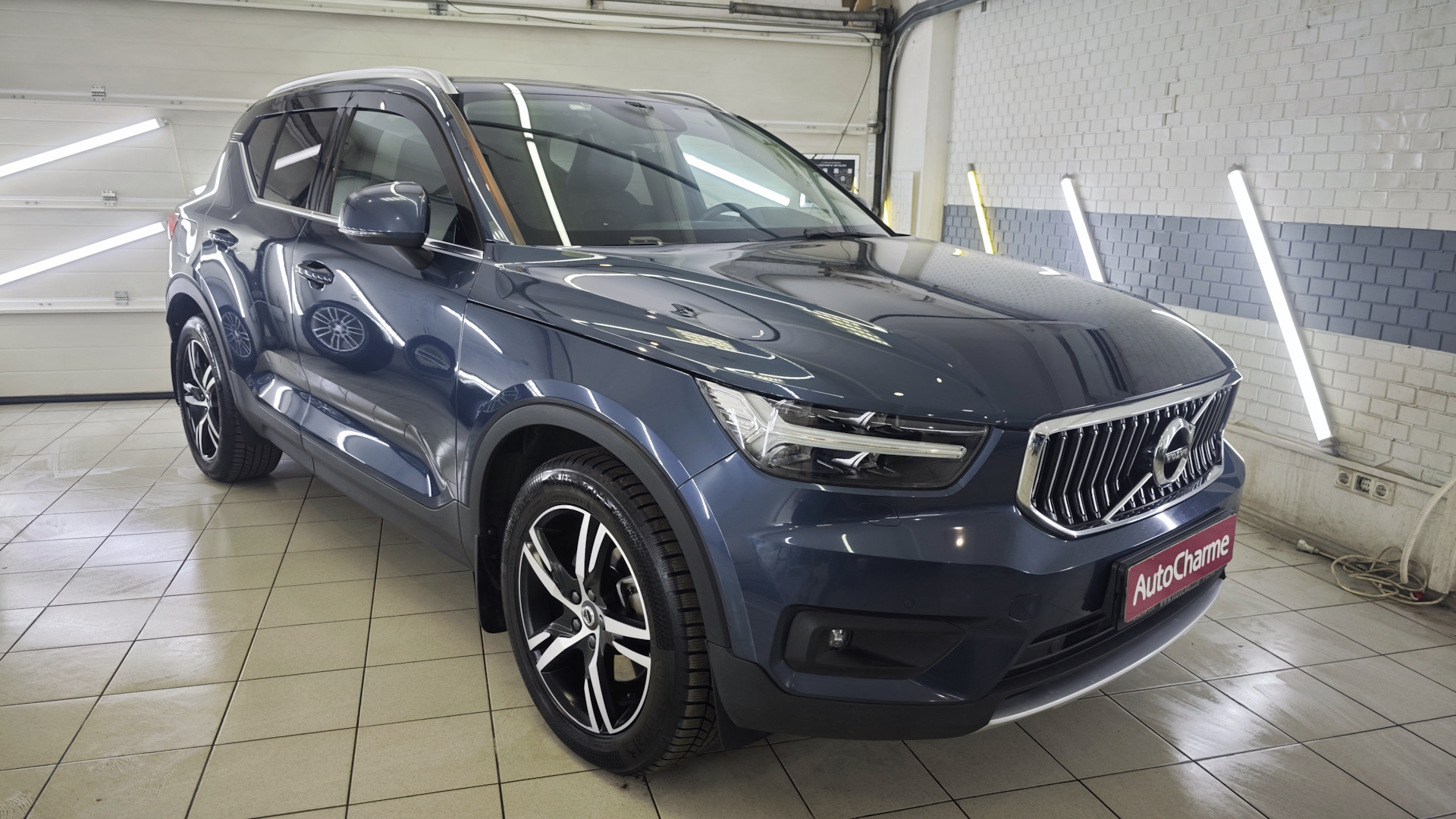 Volvo XC40 2.0 бензиновый 2021 | Вольван на DRIVE2