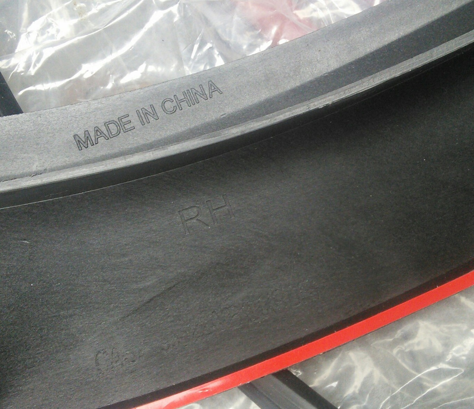 Накладка задней двери из китая. — Nissan Patrol GR II (Y61), 2,8 л ...