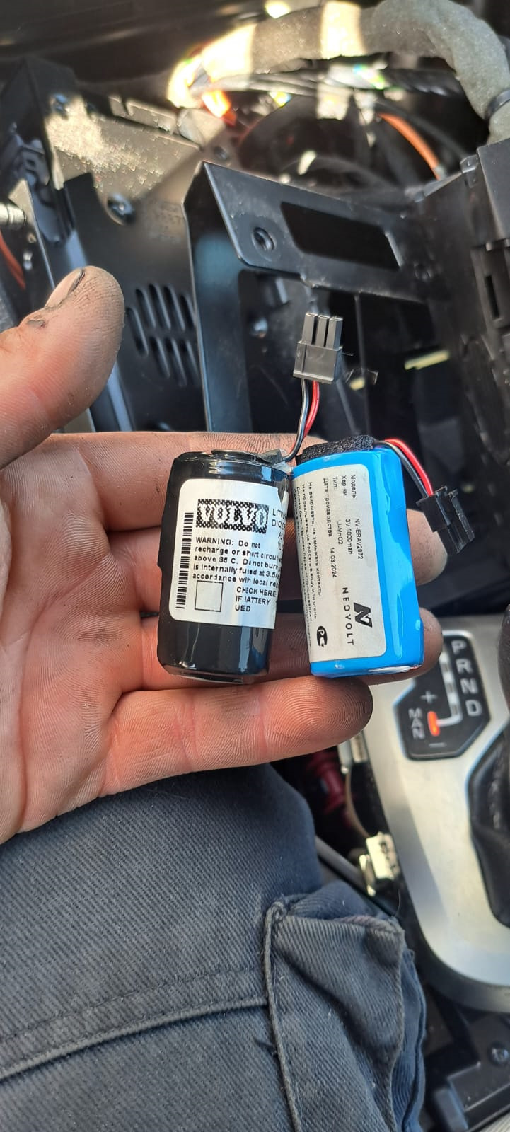 Как убрать сообщение "Volvo on Call треб. обслуж." — Volvo XC90 (1G), 2 ...