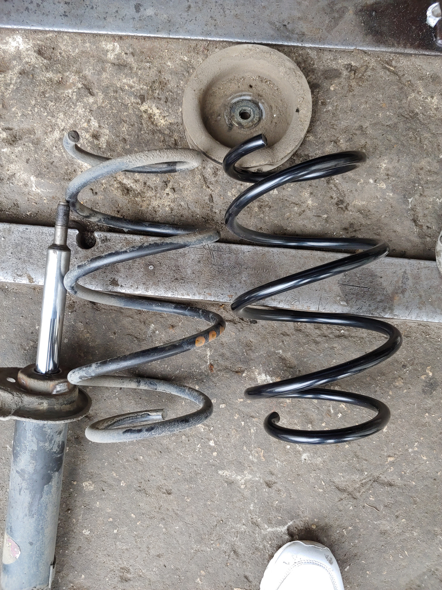 Чистка клапана ЕГР — Opel Zafira Tourer, 2 л, 2013 года | своими руками ...