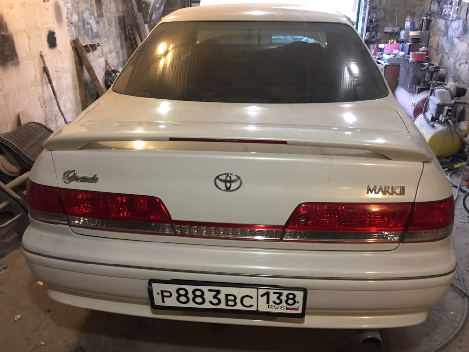 Установка спойлера на Mark II GX100 — Toyota Mark II (100), 2 л, 1999 года | тюнинг | DRIVE2