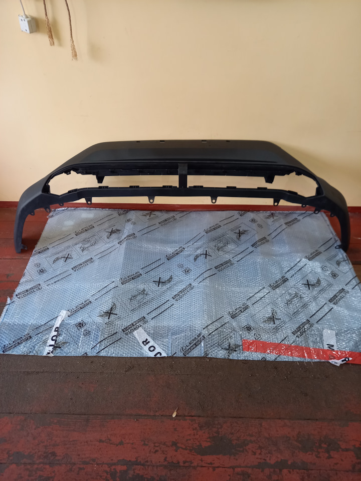 Спойлер бампера на Toyota RAV4 (5G). Б/у | 3 000 ₽ в городе Муром | DRIVE2