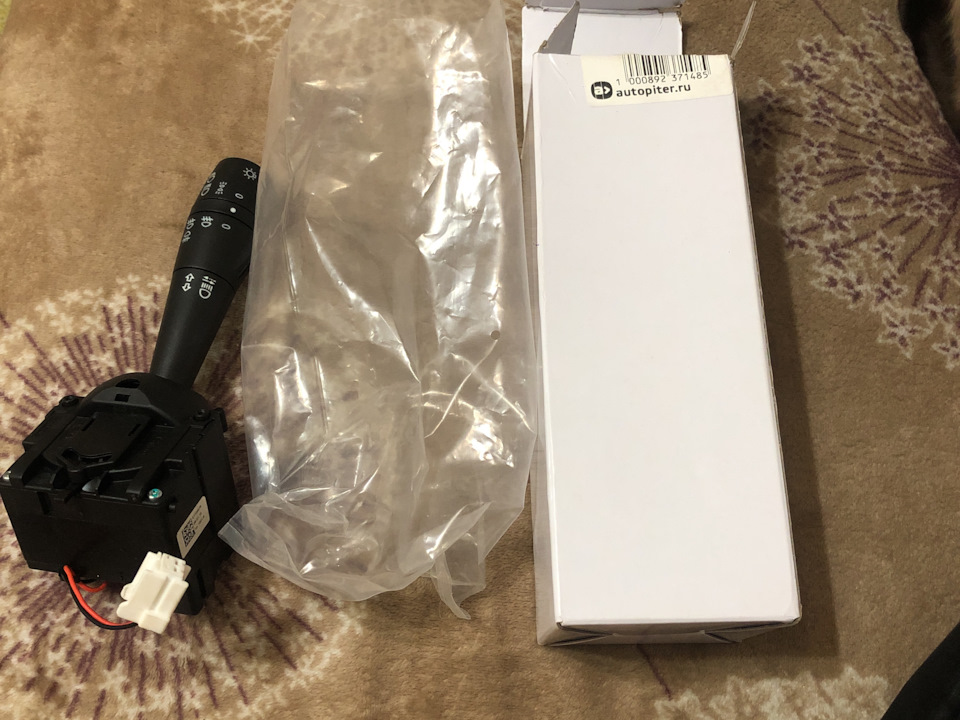 8201167977 Выключатель на рулевой колонке RENAULT | Запчасти на DRIVE2