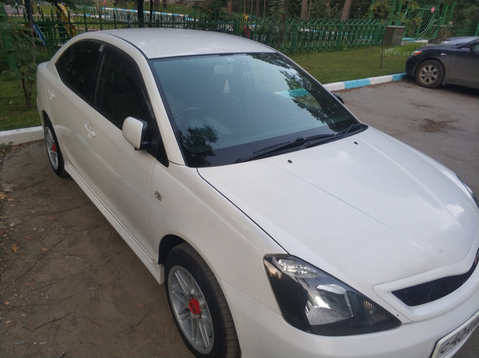 21. Замена лобового стекла. — Toyota Allion (T240), 1,8 л, 2004 года ...