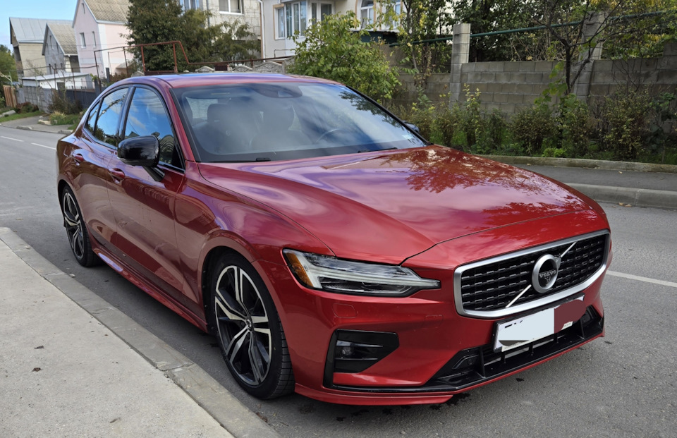 Полезные вещи) — Volvo S60 (3G), 2 л, 2019 года | аксессуары | DRIVE2