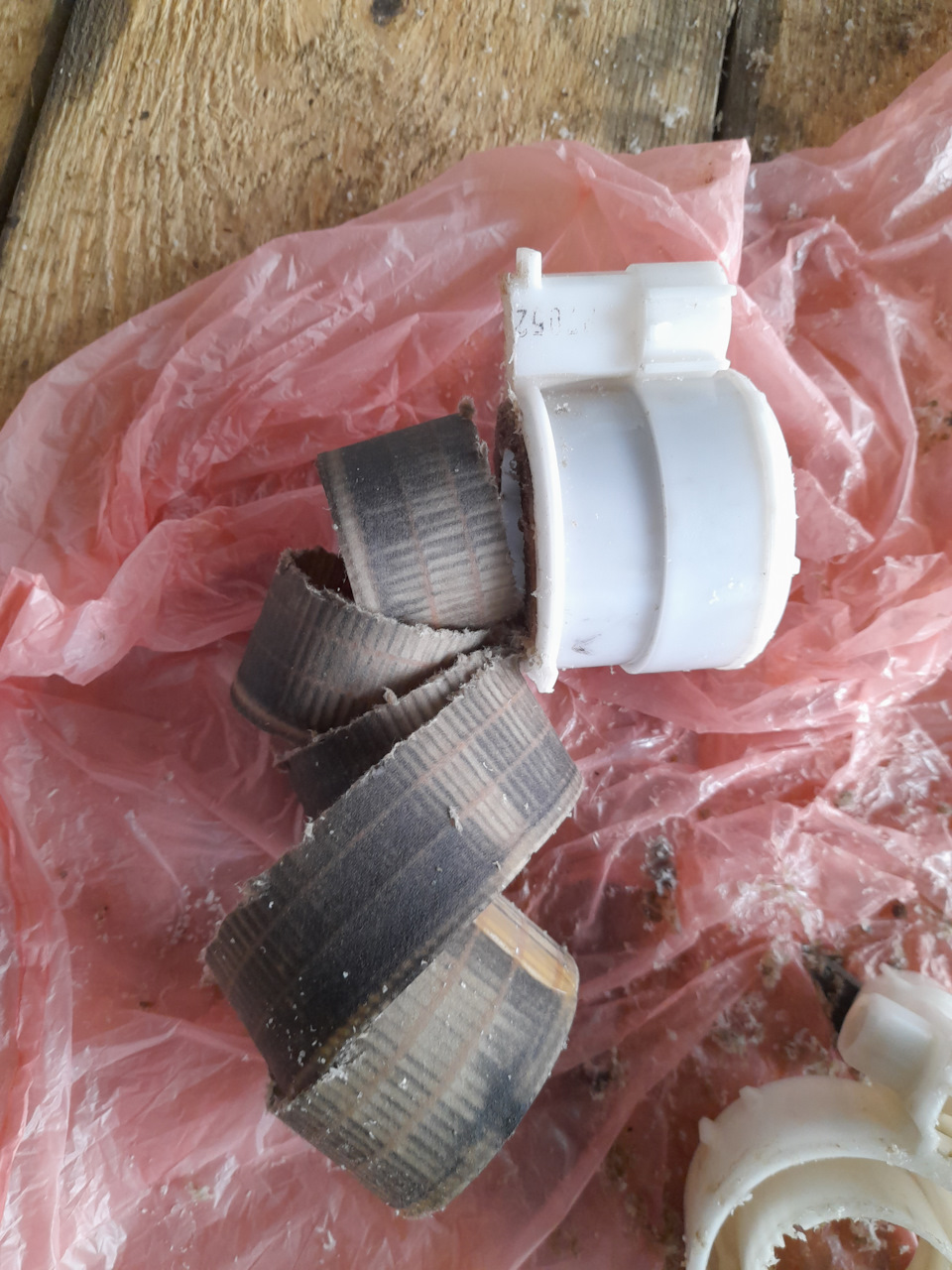 Топливный фильтр — Hyundai Elantra (6G), 1,6 л, 2017 года | плановое ТО ...