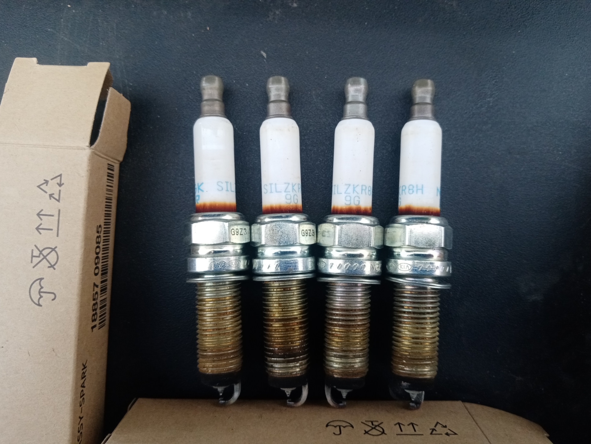 Замена Свечей 1885709085 — Hyundai Santa Fe (4G), 2 л, 2020 года ...