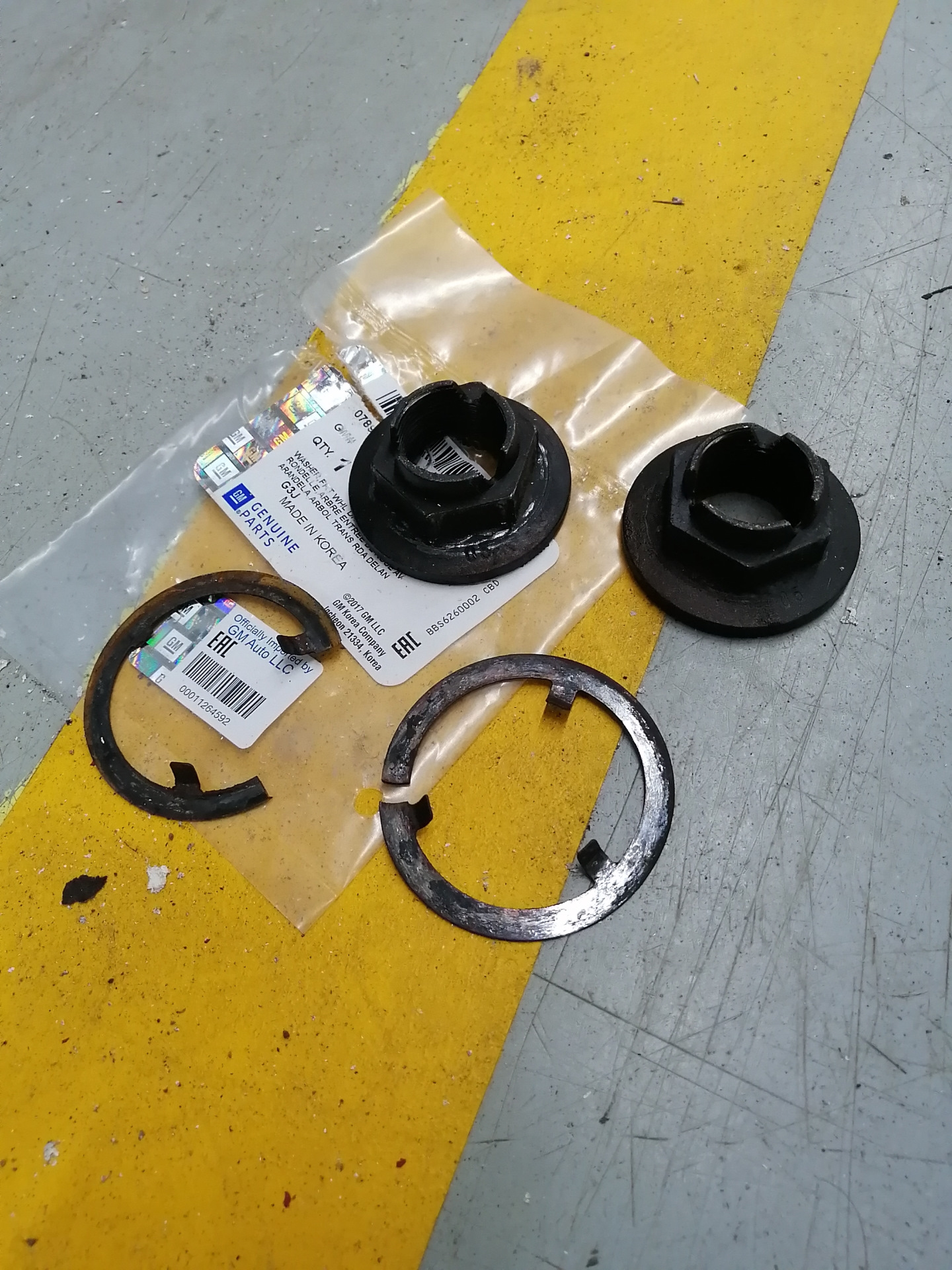 Стук при разгоне и торможении. Замена кнопок круиза — Chevrolet Volt ...