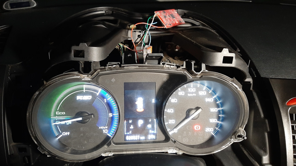 Цветная приборная панель "Phev") — Mitsubishi Lancer X, 1,8 л, 2008 ...