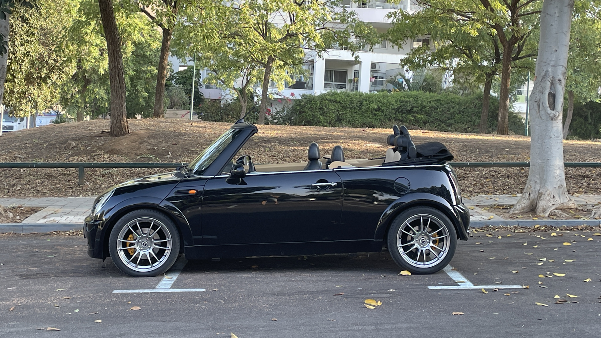 MINI Cabrio (1G) 1.6 бензиновый 2006 | R52 на DRIVE2