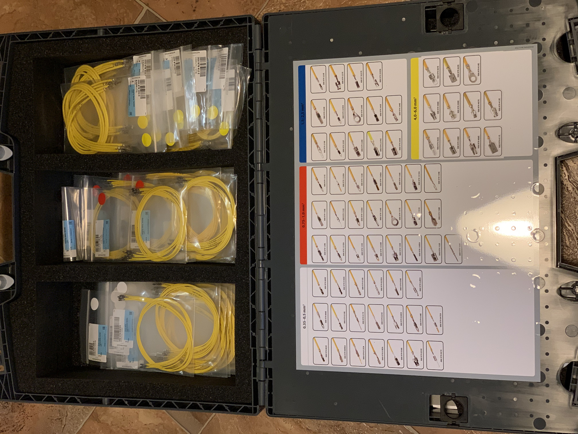 ASE 40151002000 или VAS 1978 B — Skoda Fabia Mk2, 1,6 л, 2014 года ...