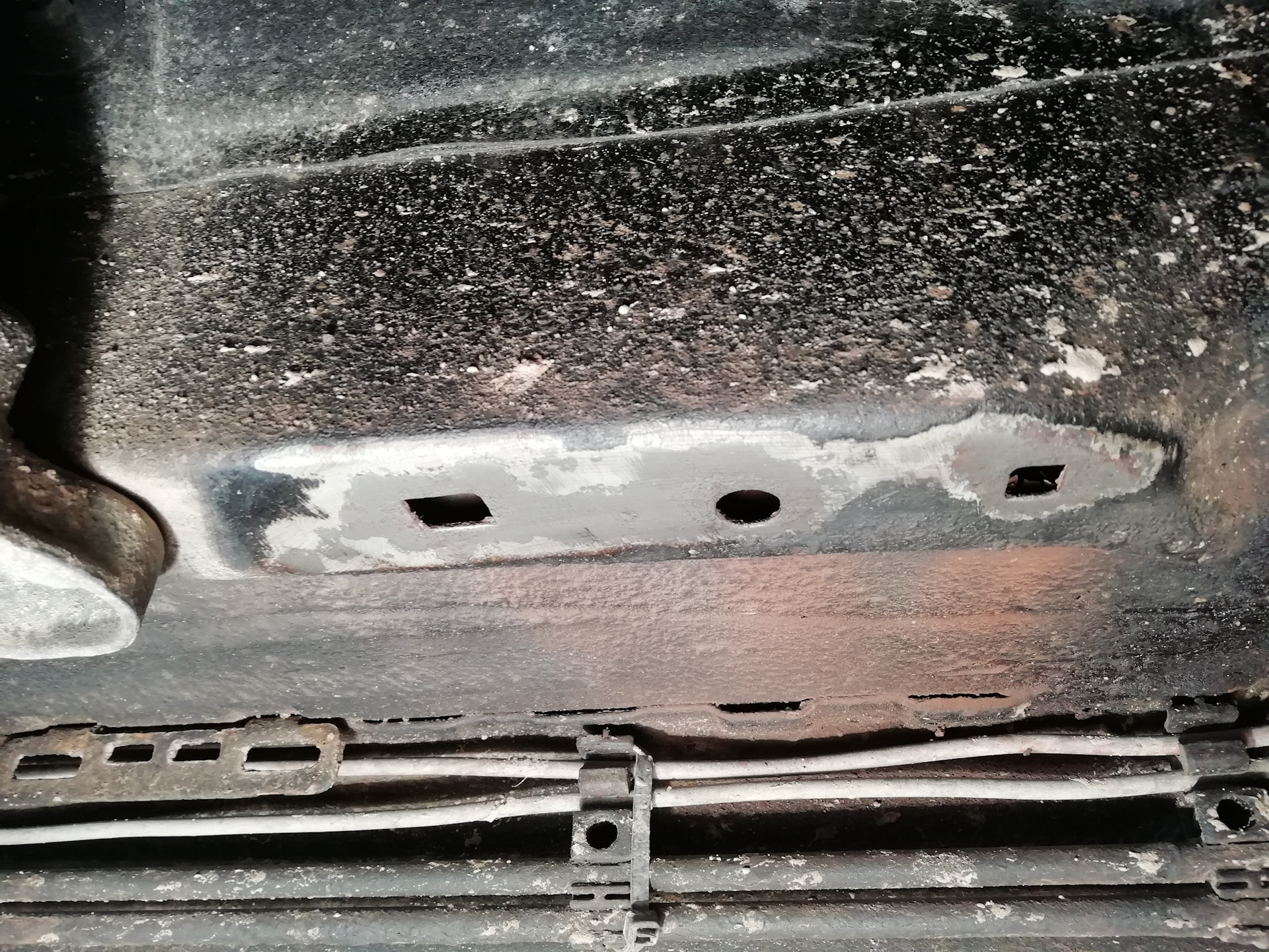 Пересмотрел днище. Обработал. — BMW 3 series (E46), 2 л, 2002 года ...