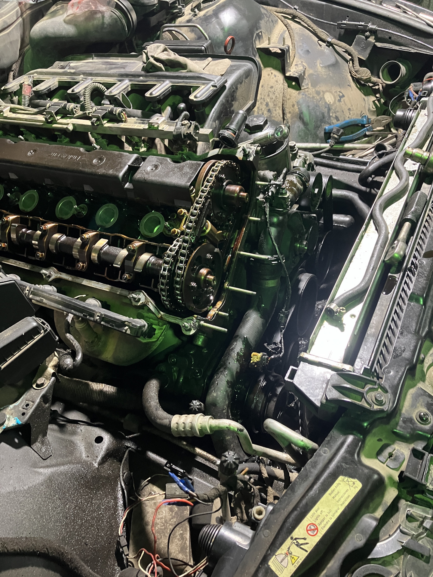 Небольшое предновогоднее ТО.КВКГ, VANOS, ГУР.Ждем тормозные трубки ...