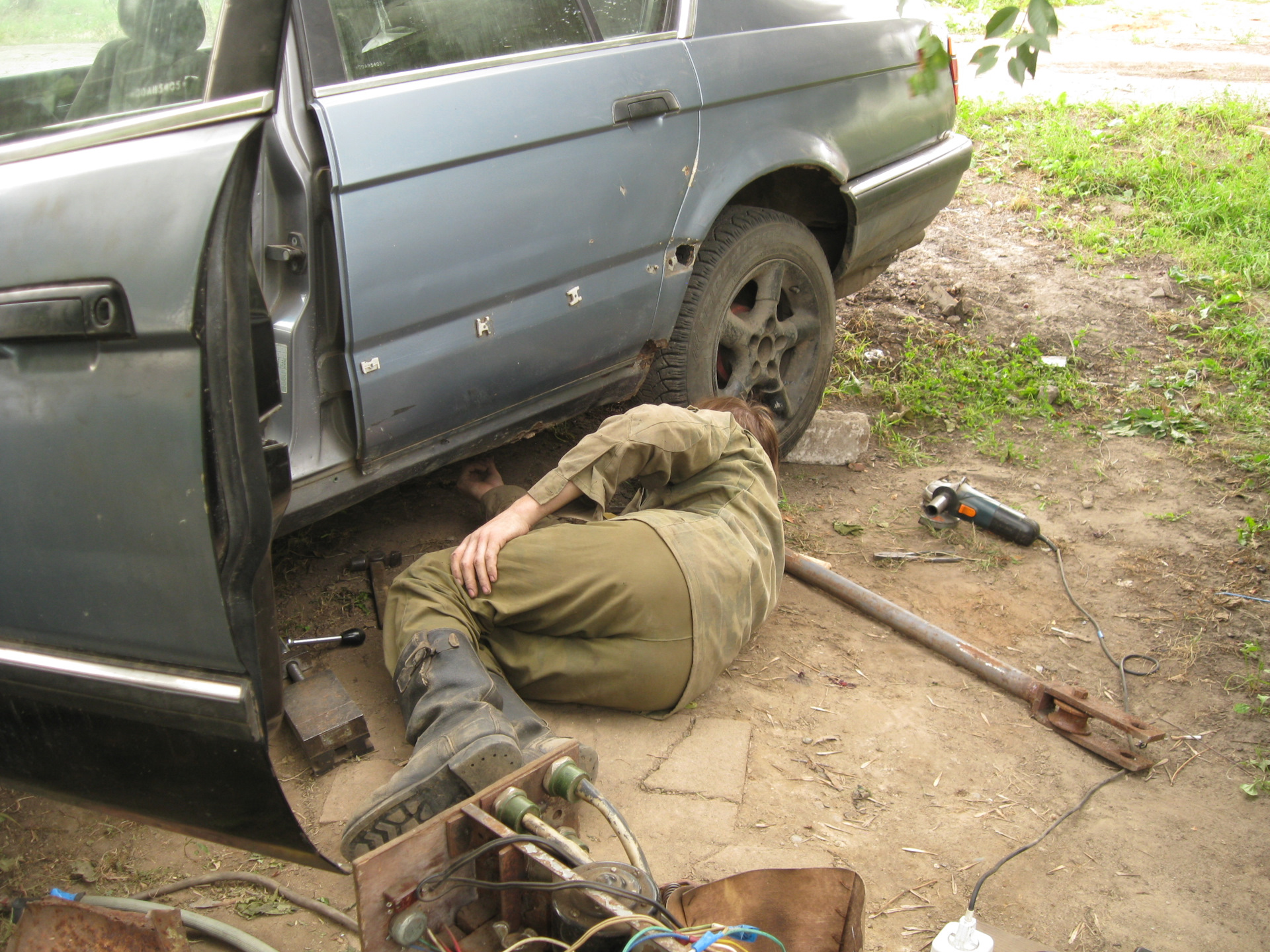 BMW 718i или Двигатель BMW M10 вкорячен (часть 1) — BMW 7 series (E32 ...