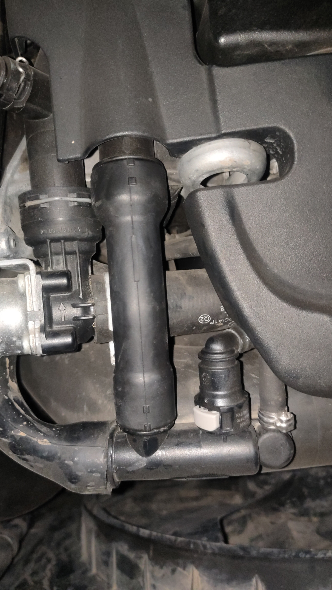 №24 Трубка вентиляции — Mercedes-Benz C-Class (W204), 1,8 л, 2011 года ...