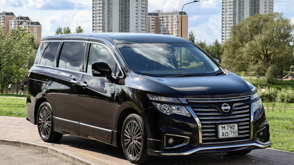 Nissan Elgrand (E52) 2.5 бензиновый 2019 | «Phantom Black» на DRIVE2