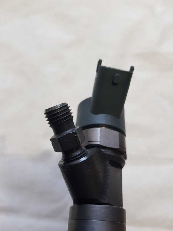 13537785573 Оборотный инжектор BMW | Запчасти на DRIVE2