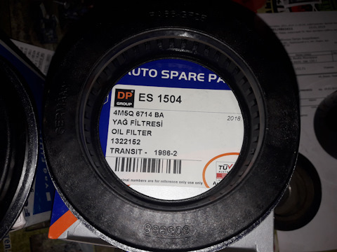 1322152 Фильтр масляный / Fiesta-IV, Focus-I, Transit Connect 1.8 DI ...