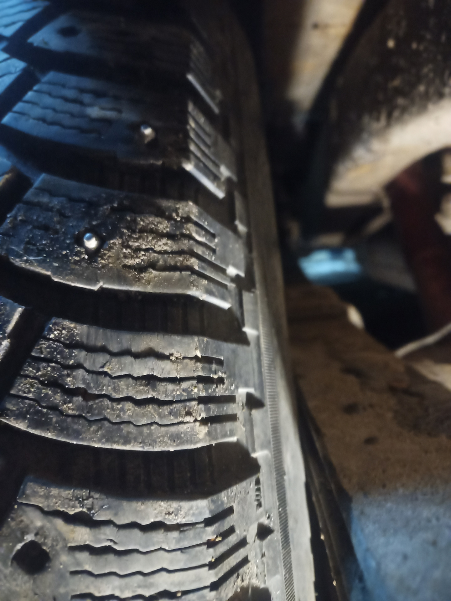 Наблюдения за задними колесами — УАЗ 315196, 2,7 л, 2010 года | наблюдение | DRIVE2