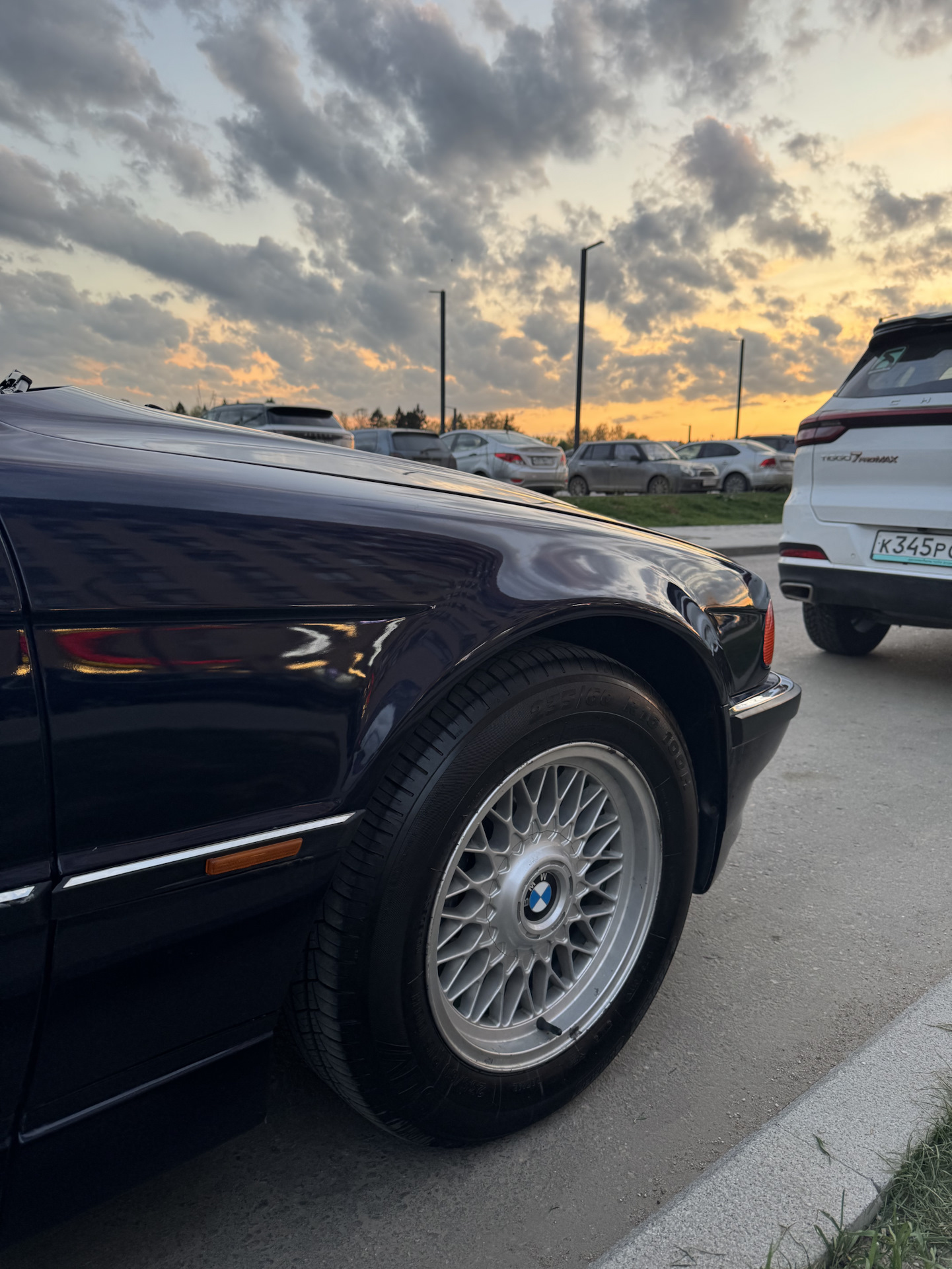 Наконец-то лето. — BMW 7 series (E38), 3 л, 1995 года | колёсные диски | DRIVE2