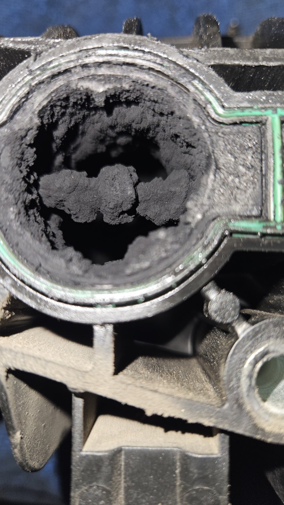 Чистка впускного колектора — Volvo XC90 (2G), 2 л, 2016 года | плановое ...