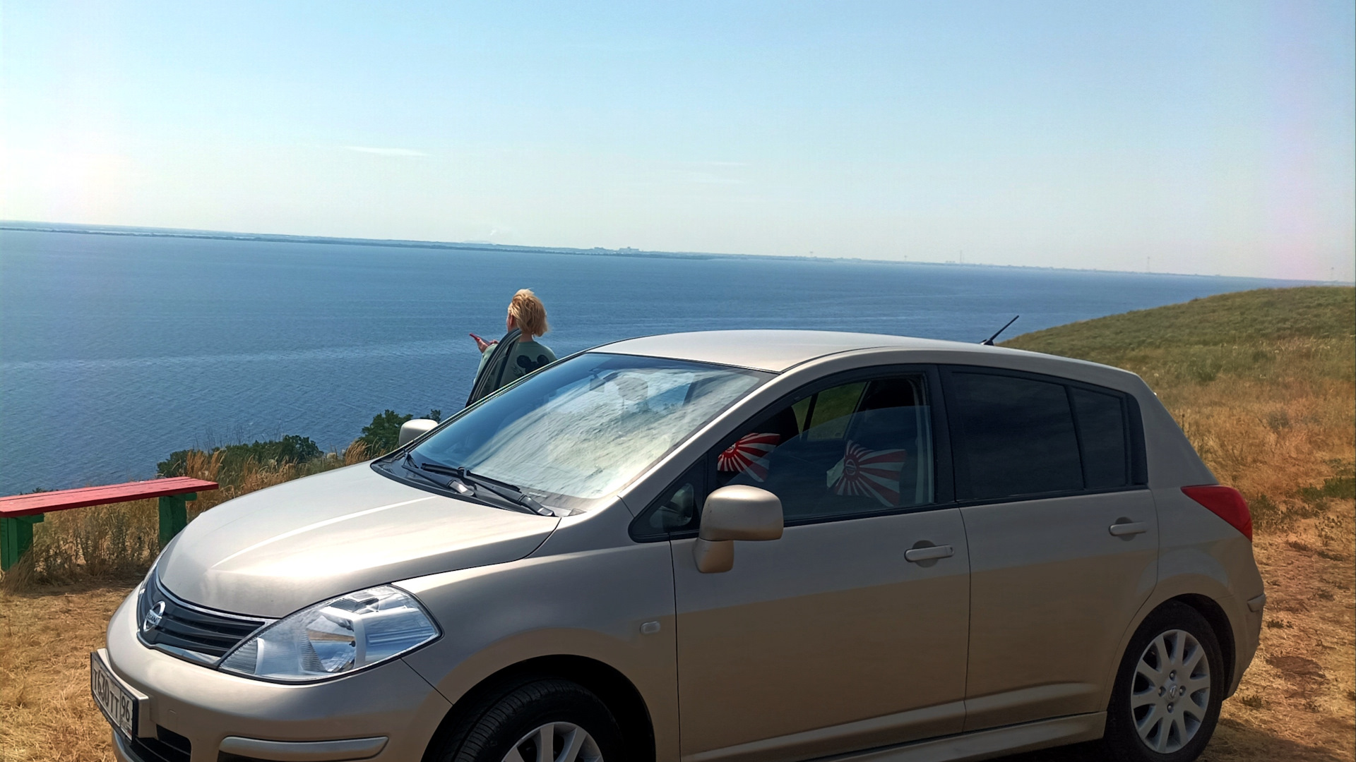 Nissan Tiida (1G) 1.6 бензиновый 2013 | Gold на DRIVE2