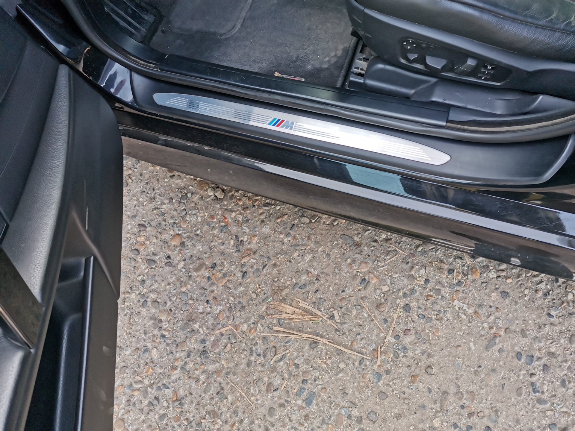 Накладки порога в M-стиле — BMW 5 series (E60), 2,2 л, 2004 года ...